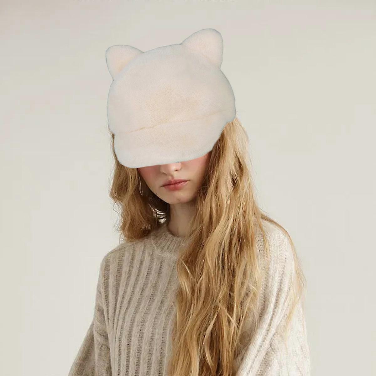 Beautiful baseball cap with chat ears, fashion and style, ideal for wo ...