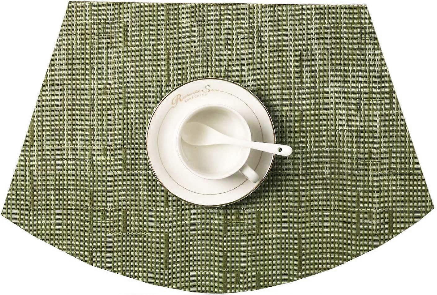 Round Table Placemats Set of 7 Woven Vinyl 6 Wedge Place Mats with ...