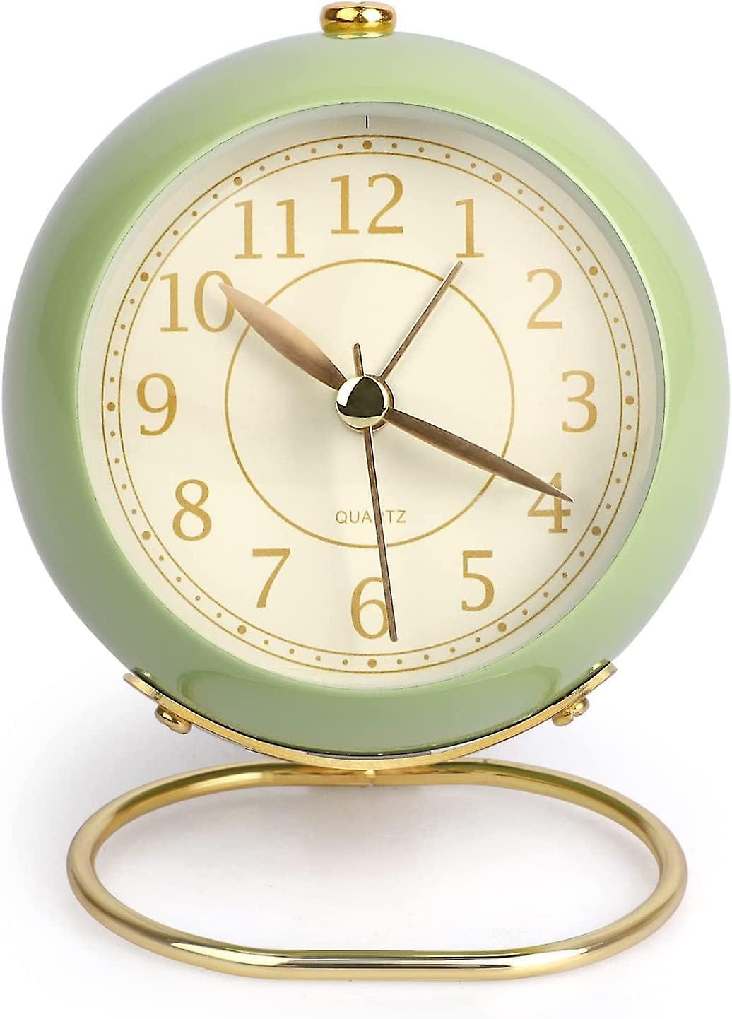 Small Alarm Clocks, Retro Analog Silent Table Clock No-ticking Tabletop ...