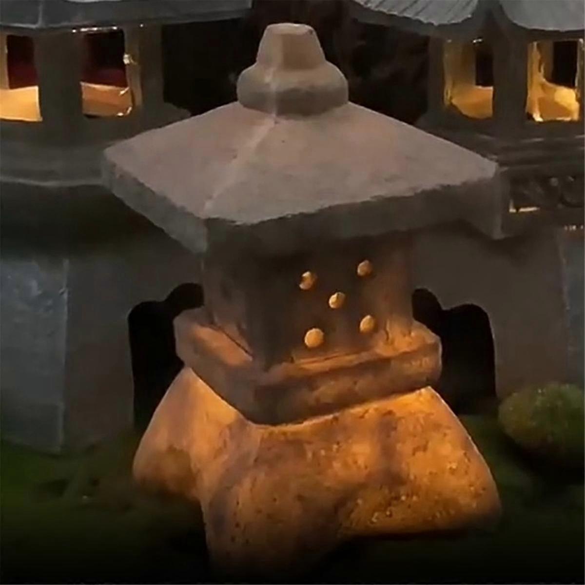 Garden Accessory Ornament Solar Powered Resin Pagoda Lantern Palace ...