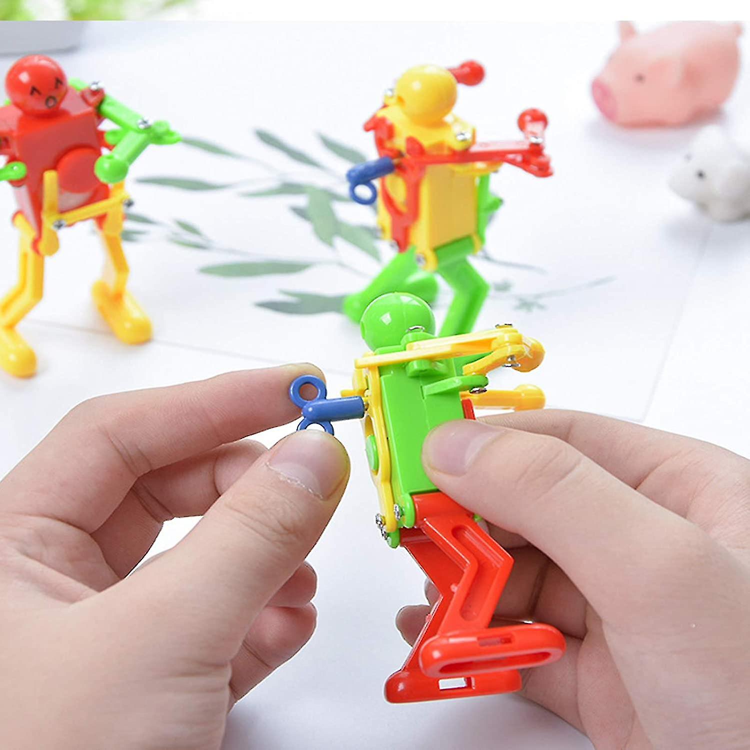 3pcs Wind Up Dancing Robot Walking Robot Toy Funny Clockwork Dancer ...