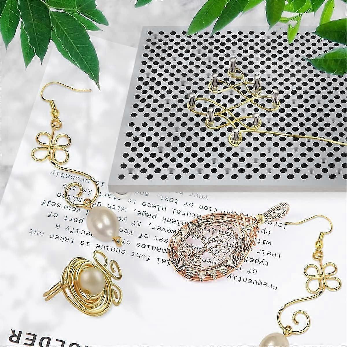 Deluxe Wire Bending Jig For Jewelry Making - 677 Holes,30 Pegs ...