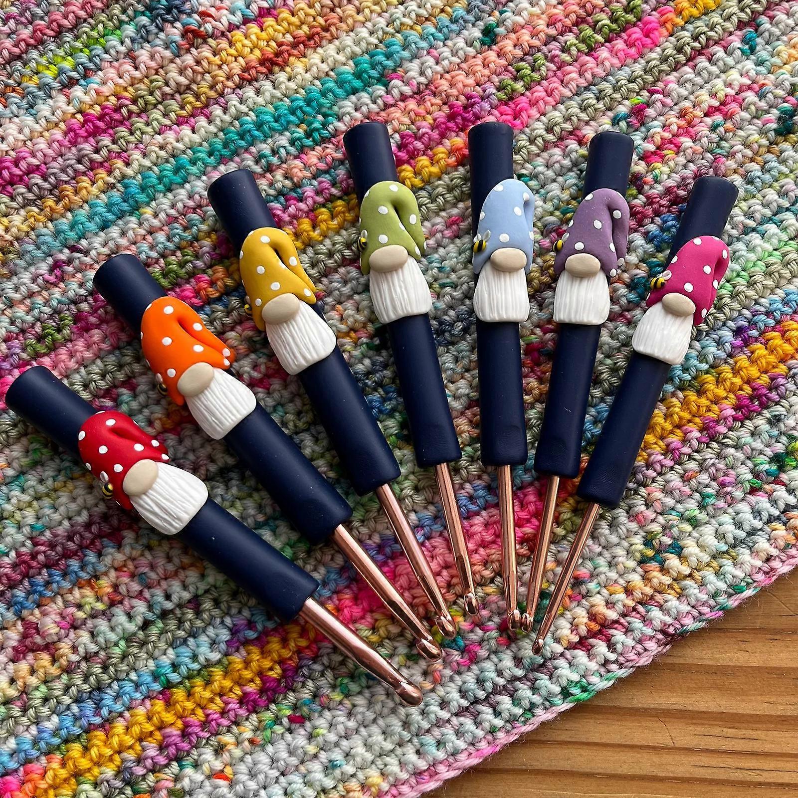 Crochet Hook Set, 7pcs Rainbow Octopus Crochet Hook, Rainbow Yarn Ball ...
