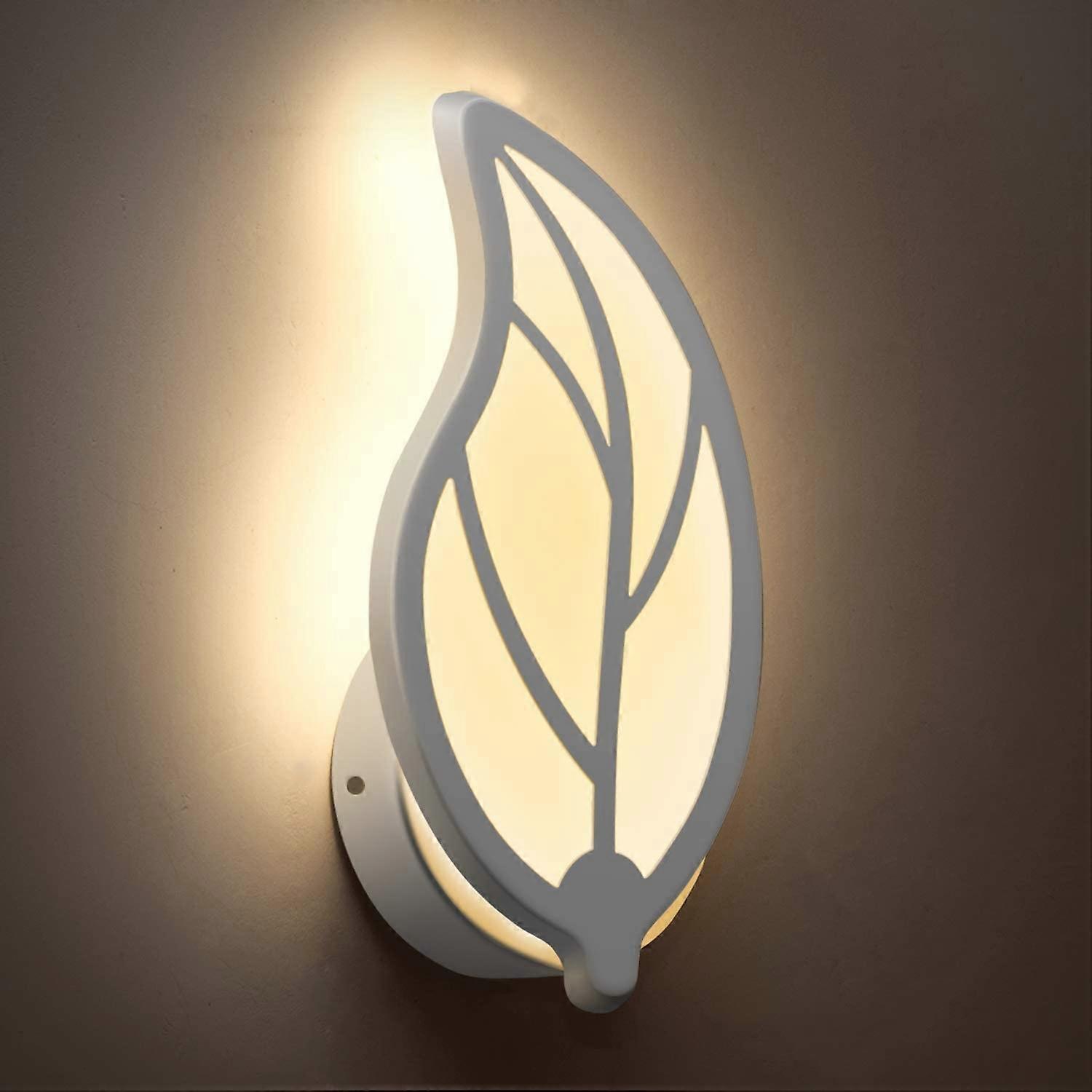 Leaf Shaped Led Wall Light - Modern Design In Metal And Acrylic ...