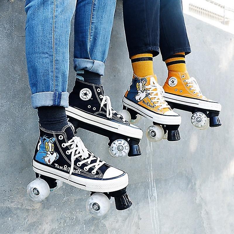 Classic Roller Skates Set 1 | Fruugo UK