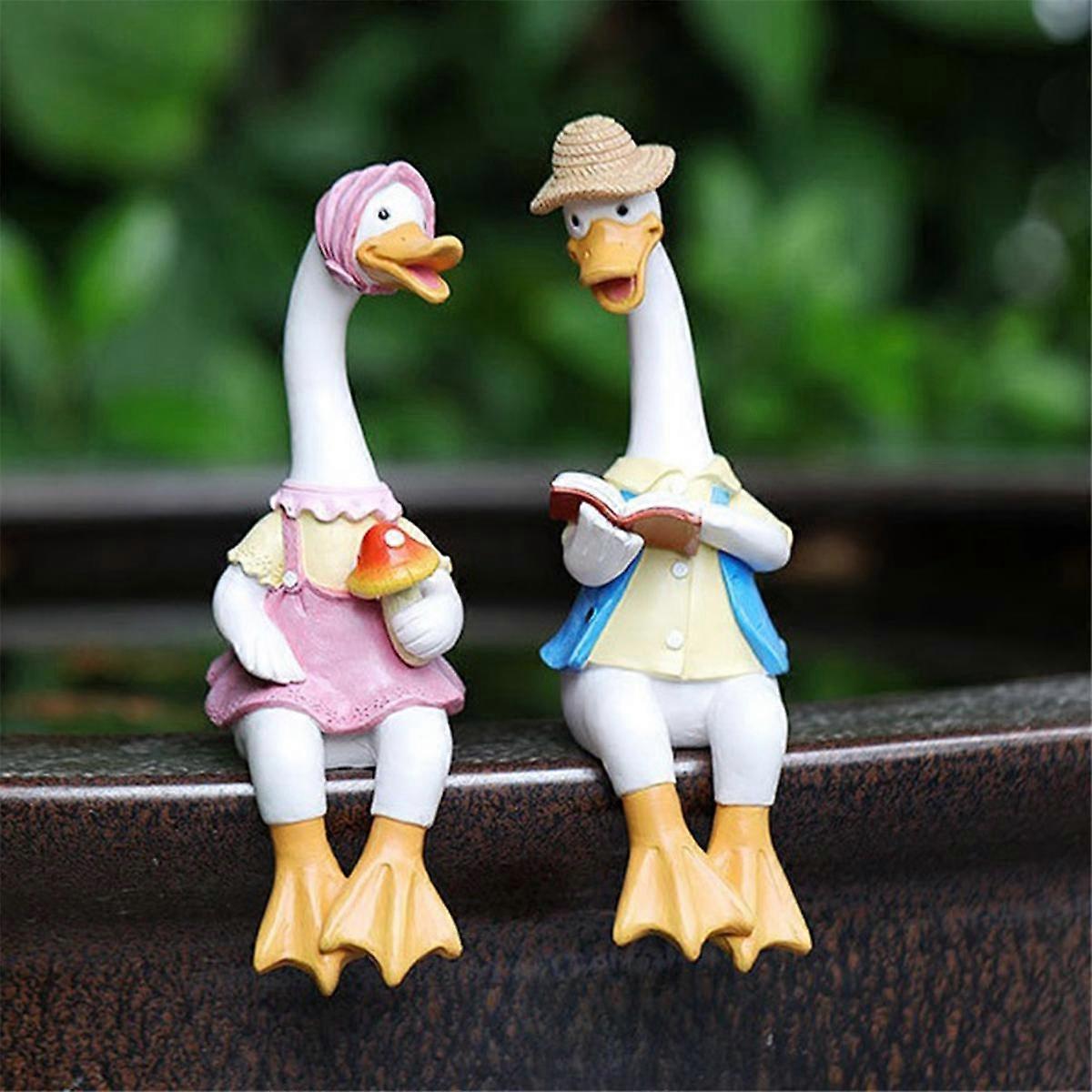 Couple Duck Garden Statues Cartoon Resin Cute Sitting Chicken Sculpture ...