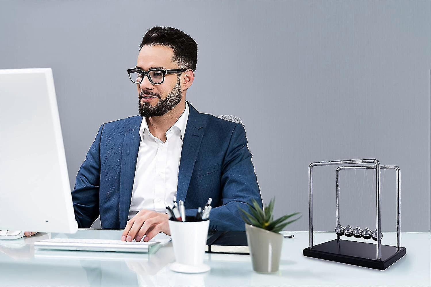 Newton Pendulum - Ball Game - 5 Balls Pendulum - Ball Pendulum For Desk ...