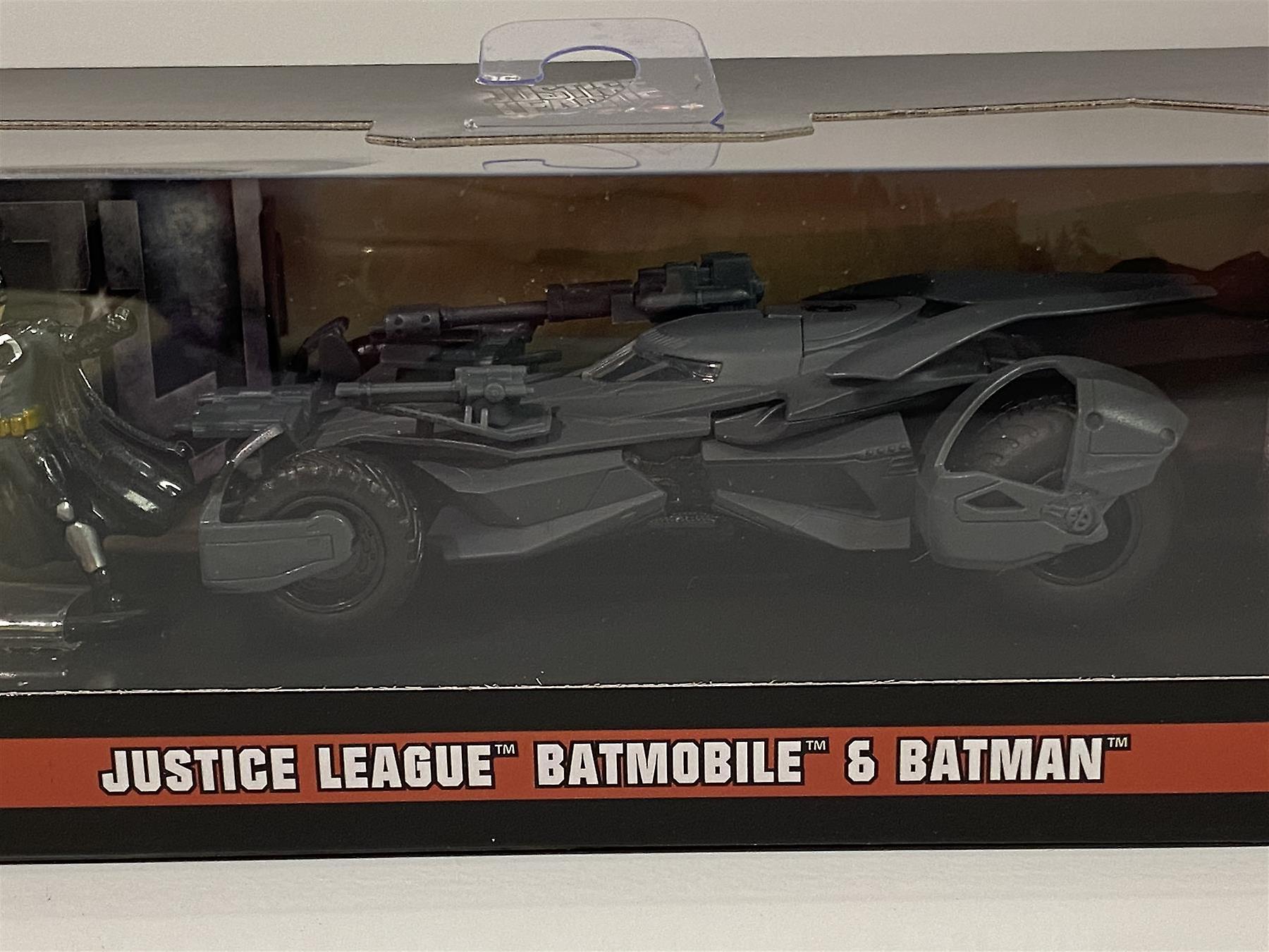 Batman Justice League Batmobile with Figure 1:32 Scale Jada 31706 ...
