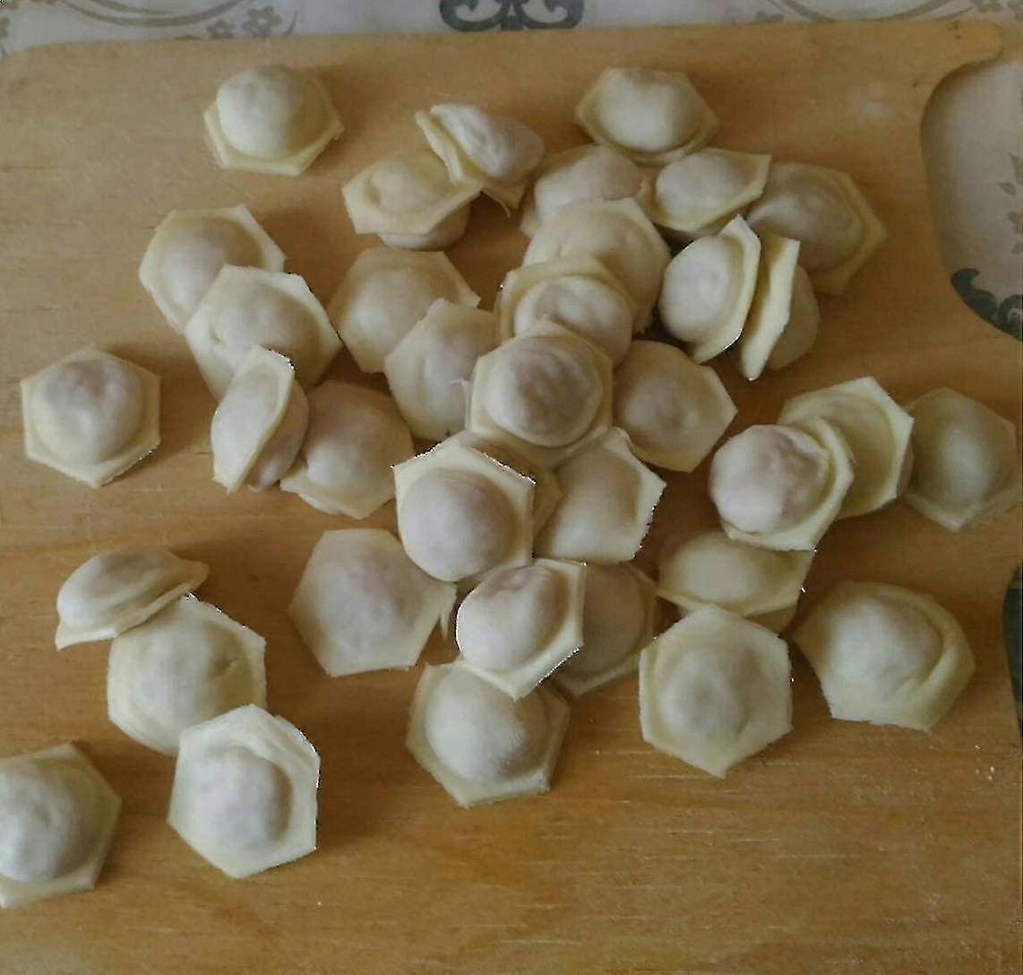 Pelmeni Mould, Dumpling Shape, 37 Hole Aluminum Dumpling Mould | Fruugo UK