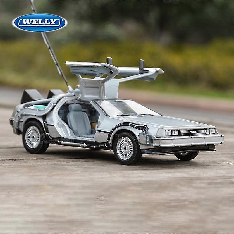 1:24 DMC-12 DeLorean Time Machine Back to the Future Car Static Die ...