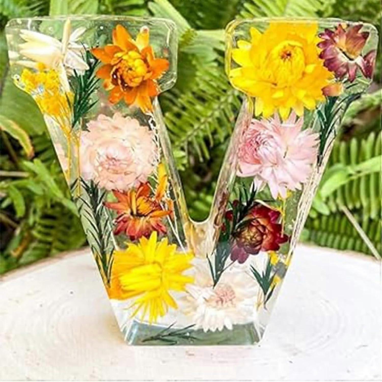 Floral Resin Night Light, Pressed Flower Resin Letters with LED Light ...