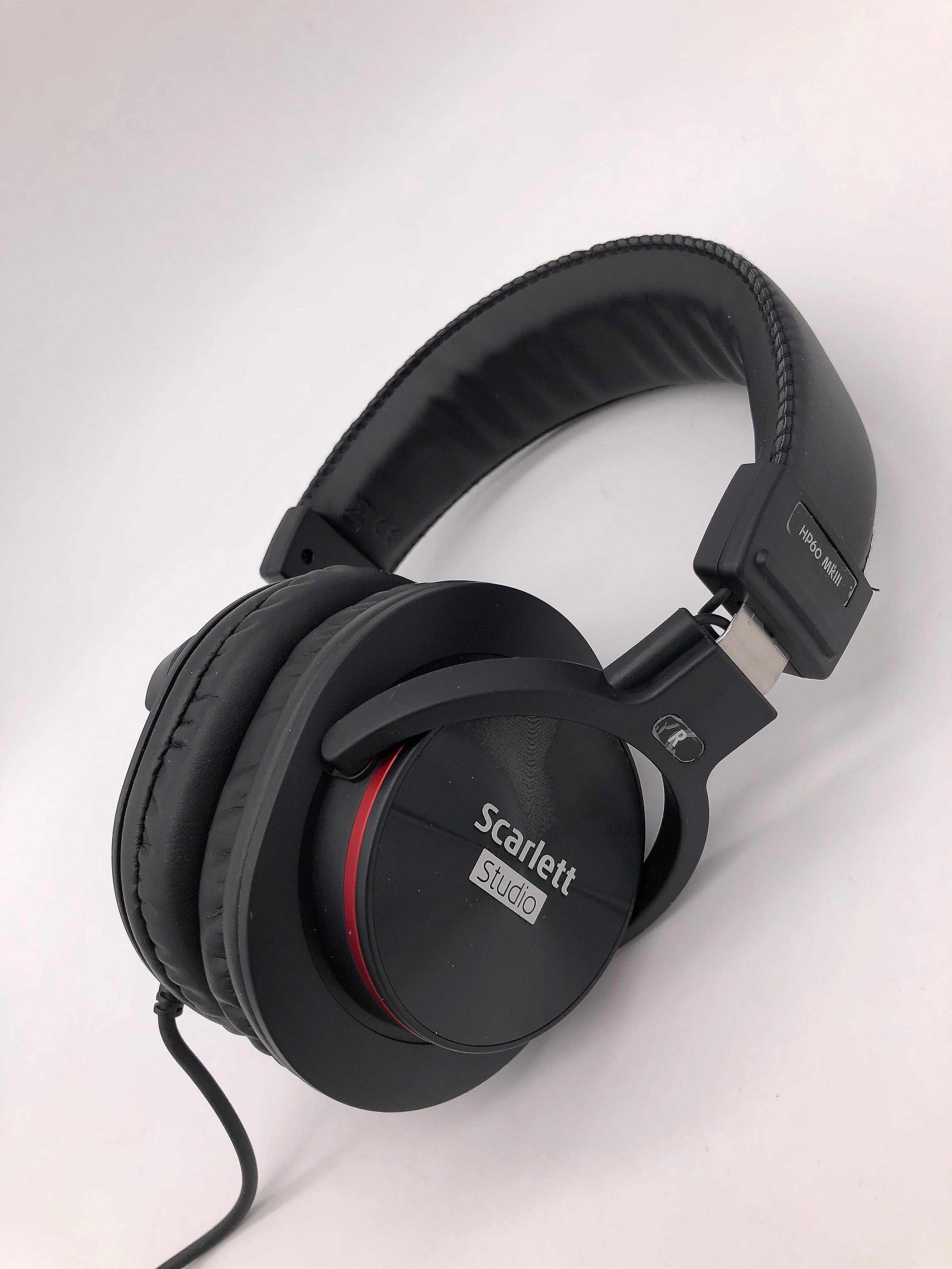 Focusrite Scarlett Studio Hp60 Mkiii Closed-back Headphone, High Sound Quality Long-lasting ...