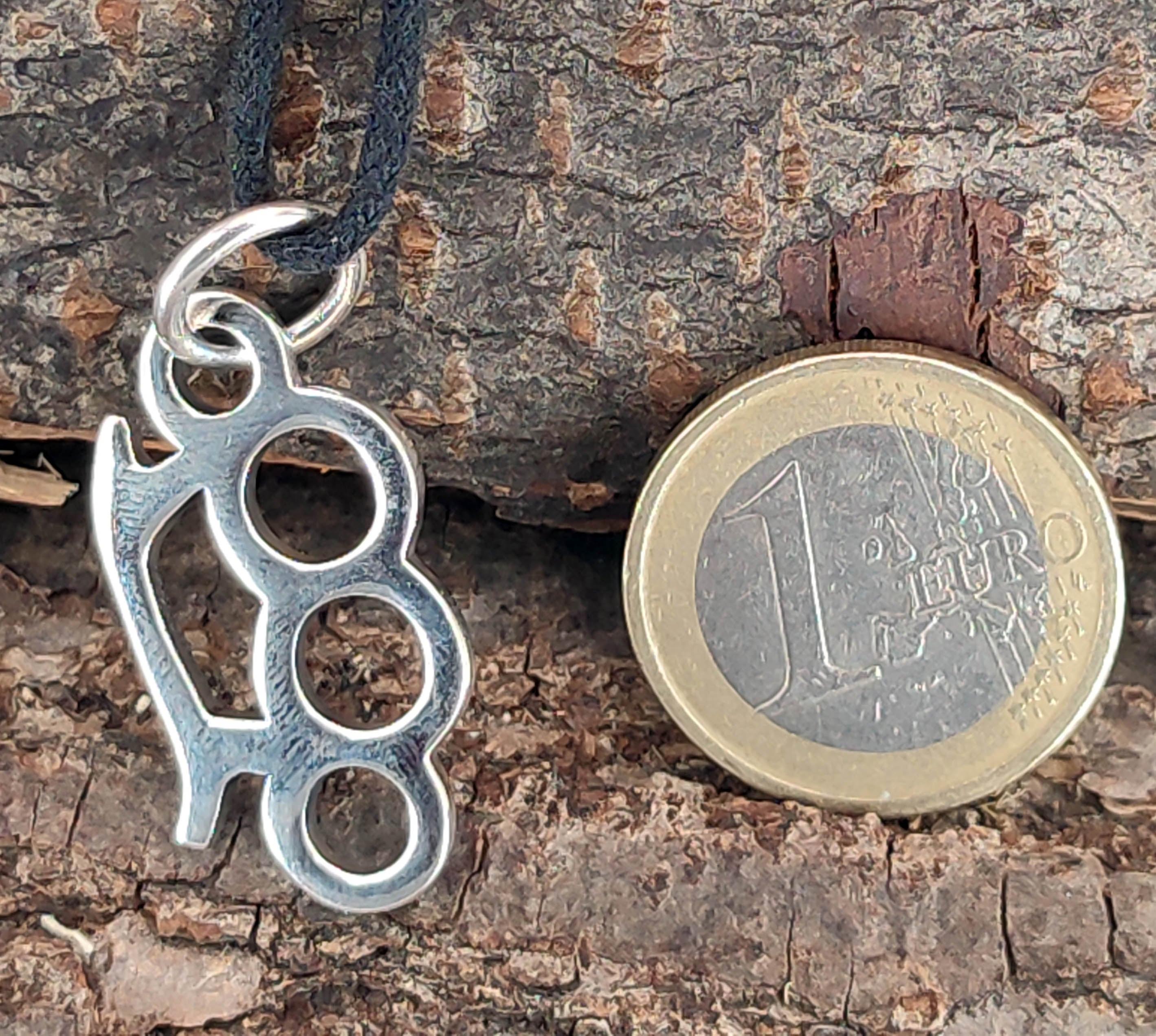 Brass knuckles 176 with snake chain - silver | Fruugo UK