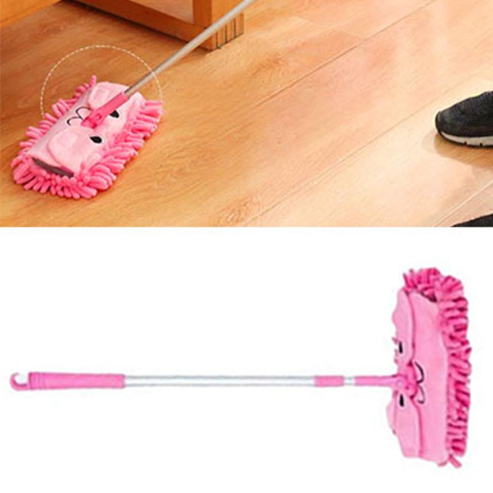 Barn tecknad formad moppleksak för låtsaslek och hushållning i rosa ...