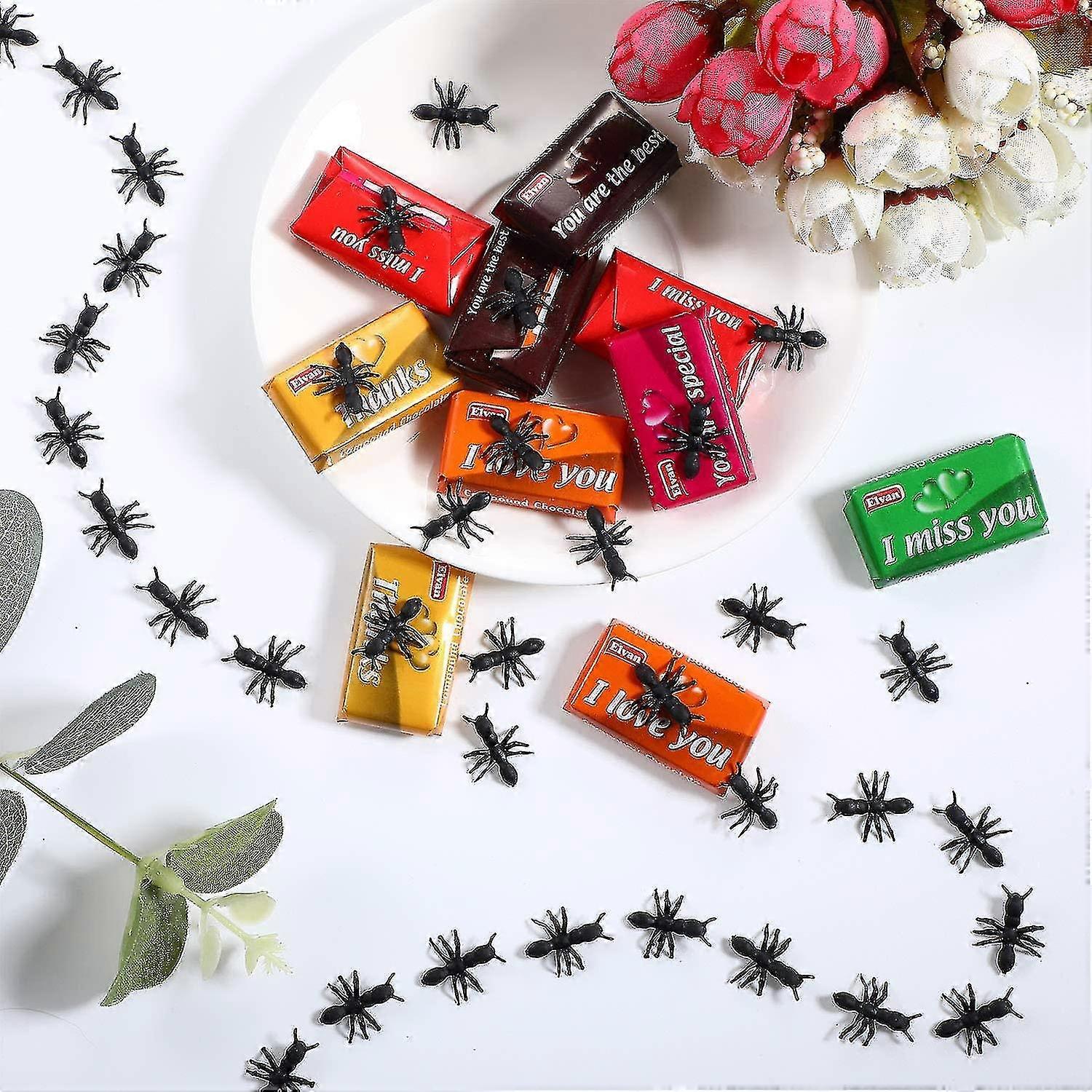 300 Pieces Fake Ants Prank Plastic Black Ant Bugs Joke Toys Realistic ...