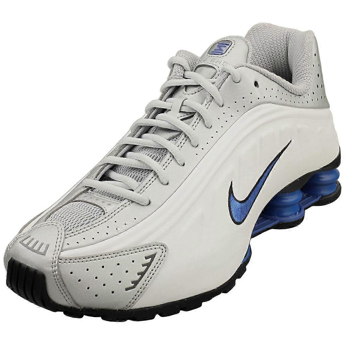 Nike Shox R4 Mens Fashion Trainers in White Silver | Fruugo US