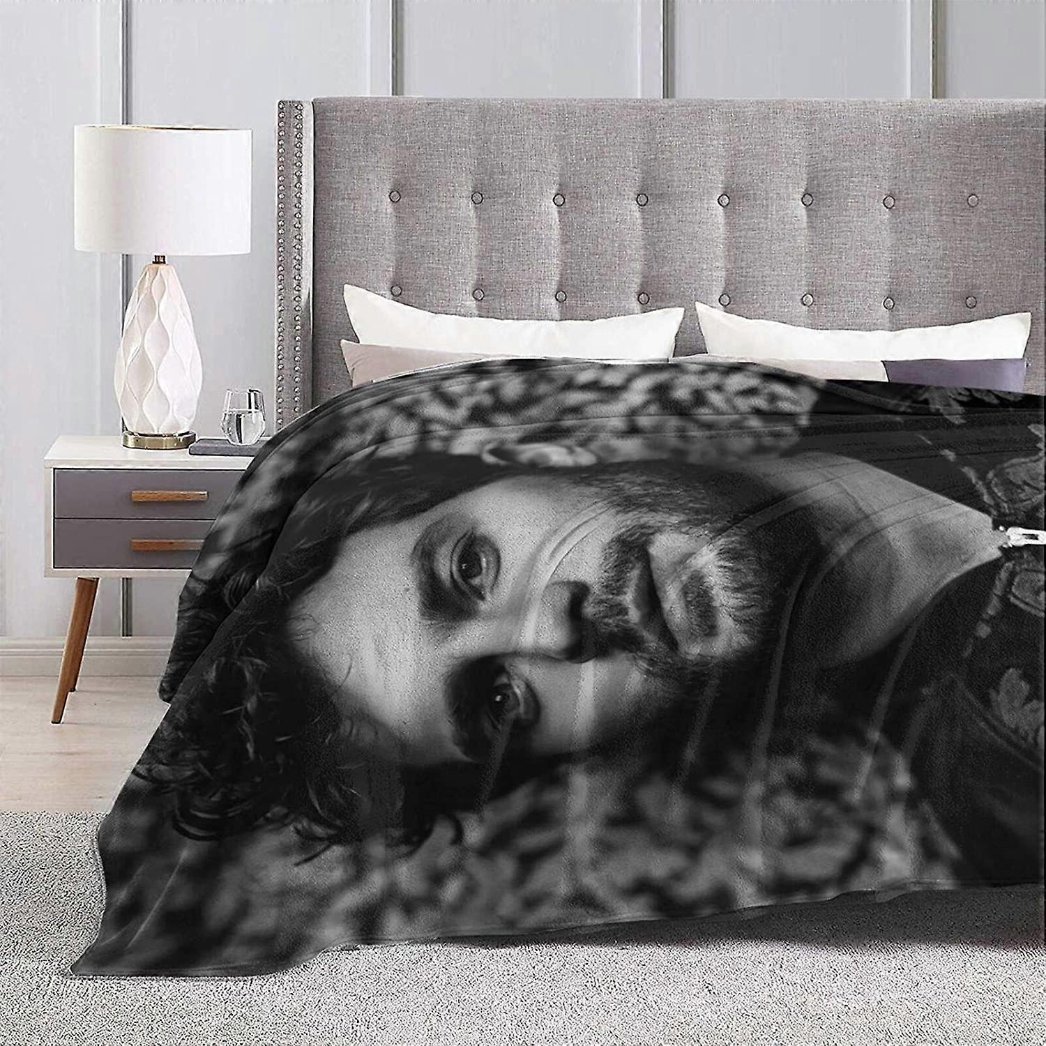 Jamie Dornan Paul Specter Soft and Comfortable Warm Fleece Blankets ...