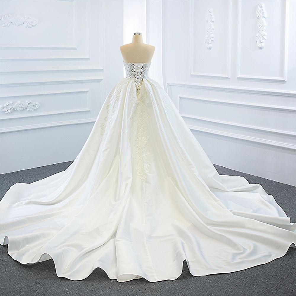 The wedding dress wears two fishtail tail tube tops, the temperament is ...