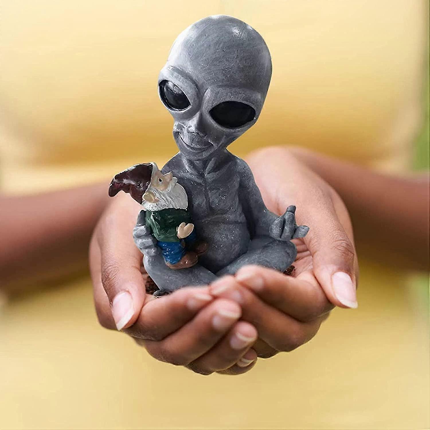 Friendship Stories Alien And Gnome Garden Statue | Alien Resin Statue ...