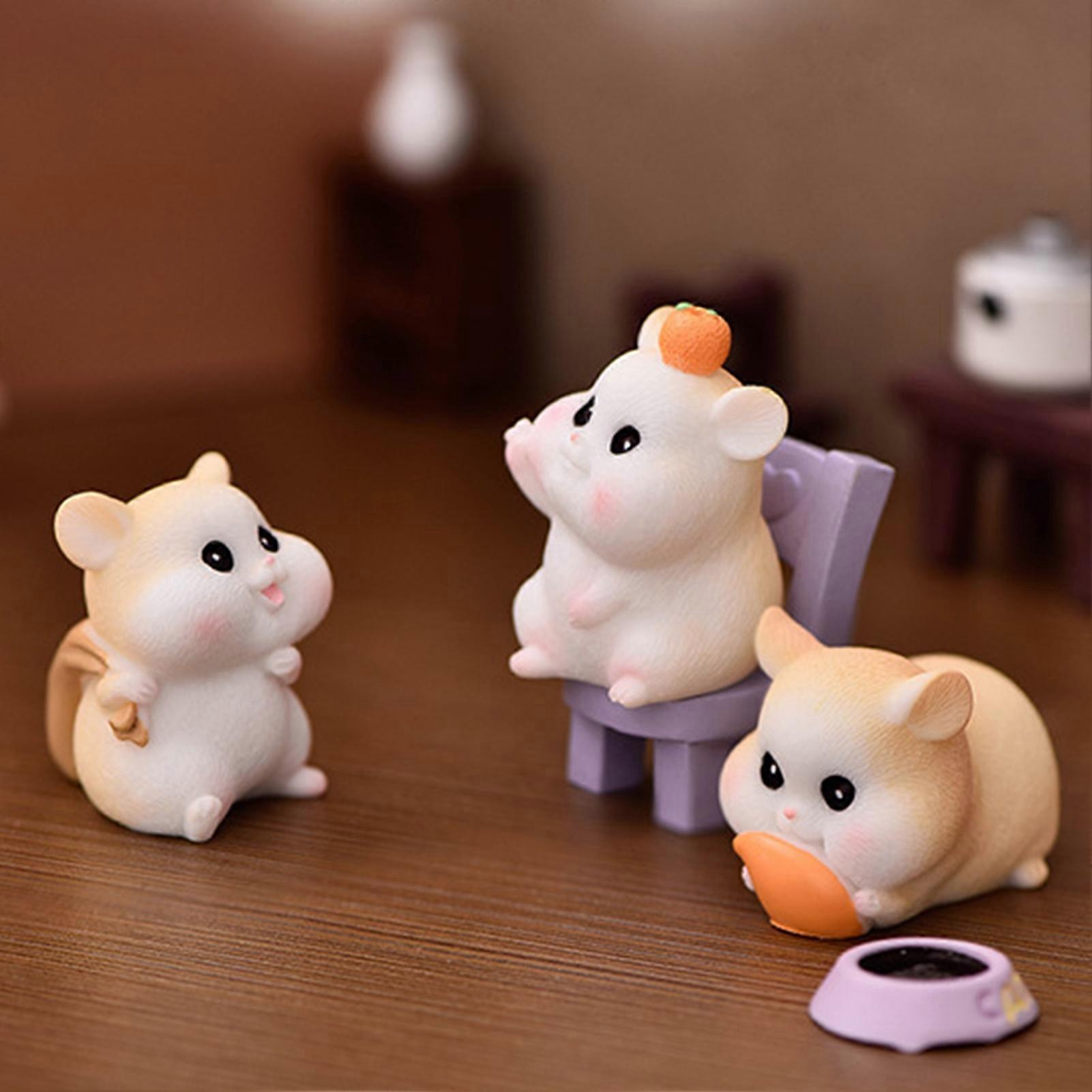 Animal Statue Adorable Sweet Expression Cartoon Painted Eating Cute ...