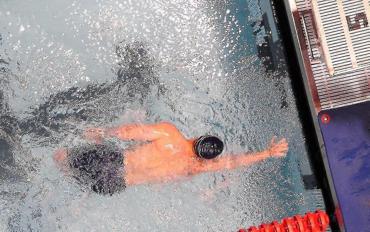 (GET IT) Dissolving Swim Trunks Birthday Prank Funny Bachelor Beach ...