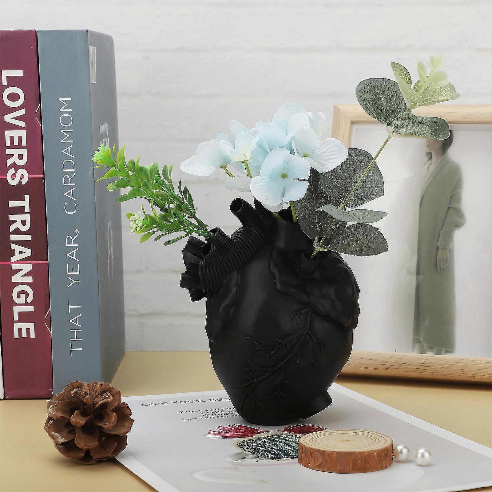 Body Sculpture Vases Resin Heart Shape Flower Container Heart-shaped ...